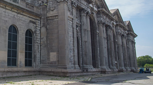 Ford Moves into Downtown Detroit—with Style | DMV.ORG